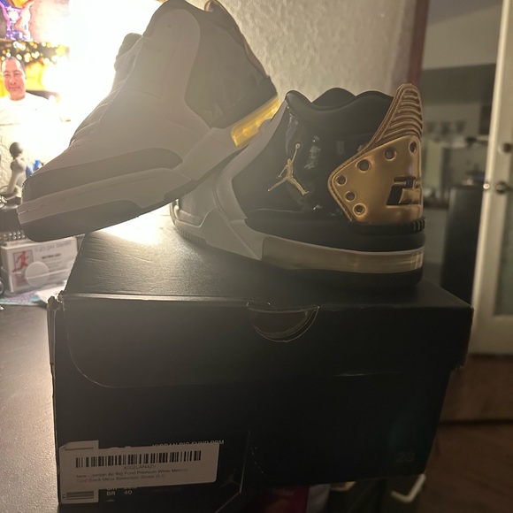 Jordon | Shoes | Gold Leaf Retro Air Max Jordans Limited Edition Jordan ...